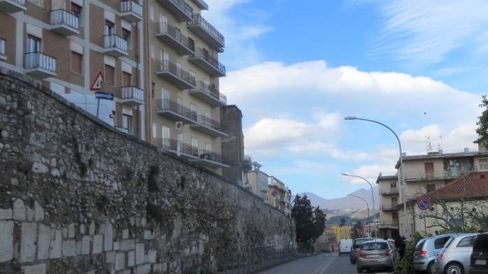 Senso unico alternato in via del Pomerio a partire da martedì ...