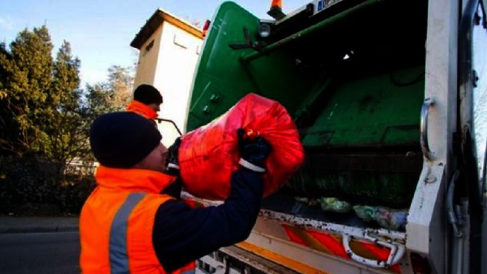 Vertenza Irpiniambiente, il 14 luglio sarà sciopero rifiuti ...