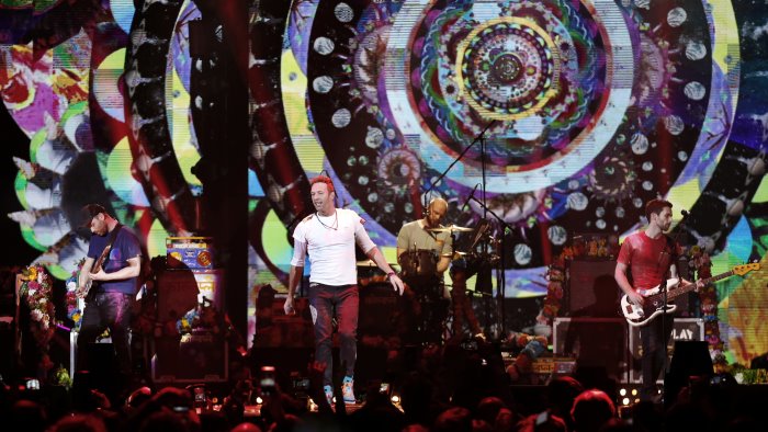 Coldplay a Napoli, è già caccia al biglietto per l'evento del 21 giugno ...
